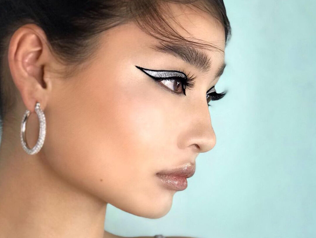 12 Silver Makeup Looks to Nail the Chrome Makeup Trend