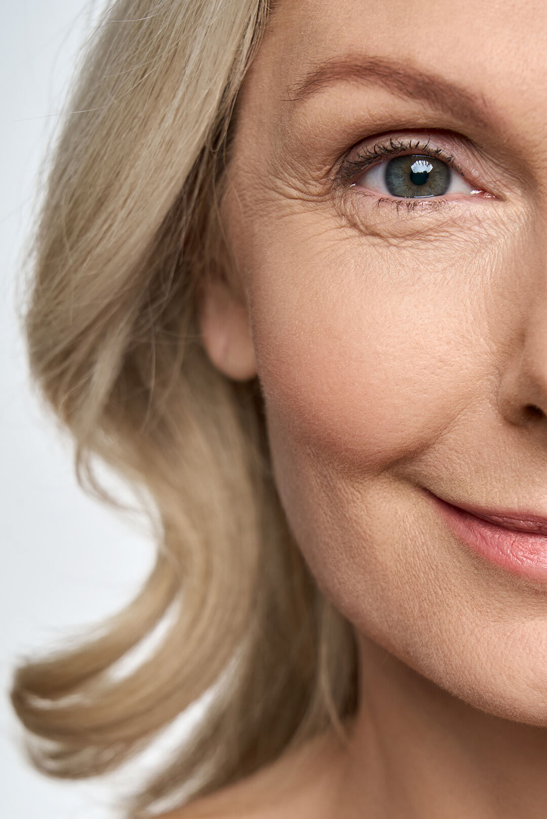 How to Tighten Neck Skin: 8 Expert Tips