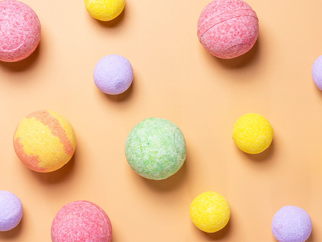 How to Make Bath Bombs - Easy DIY Bath Bomb Recipe