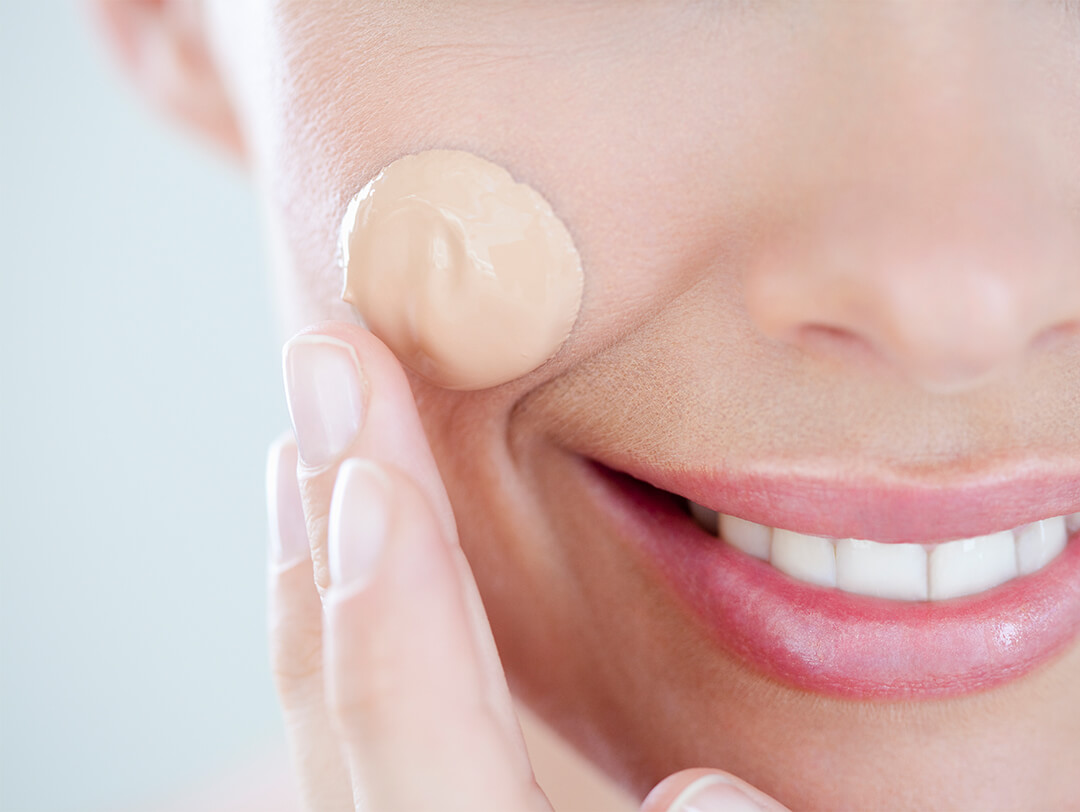 The 7 Best Foundations for Mature and Aging Skin, According to Reviews